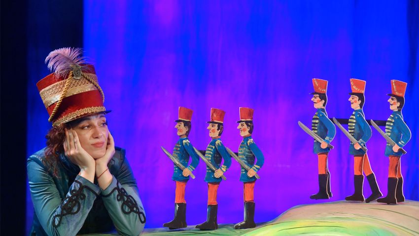 HEOL - Kukorica János Vitéz ősbemutató a Harlekinben