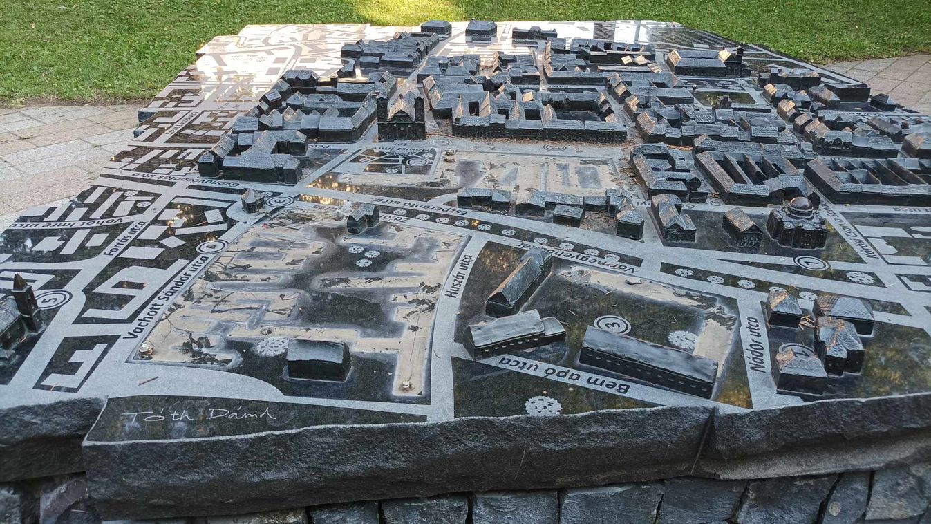 Fémtolvajok lopták el a miniatűr Gyöngyös felét, a Duránda felé ...