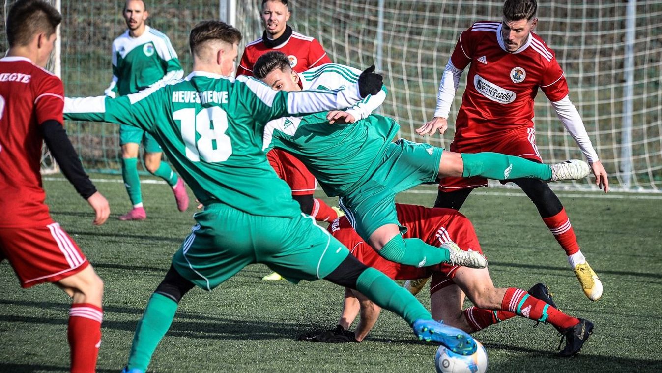 Szombati focimenü: a Heves vármegyei válogatott délelőtt 9 órakor kezd