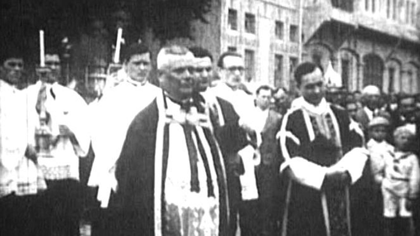 Így hozták haza Egerbe Lenkey János hamvait +videó