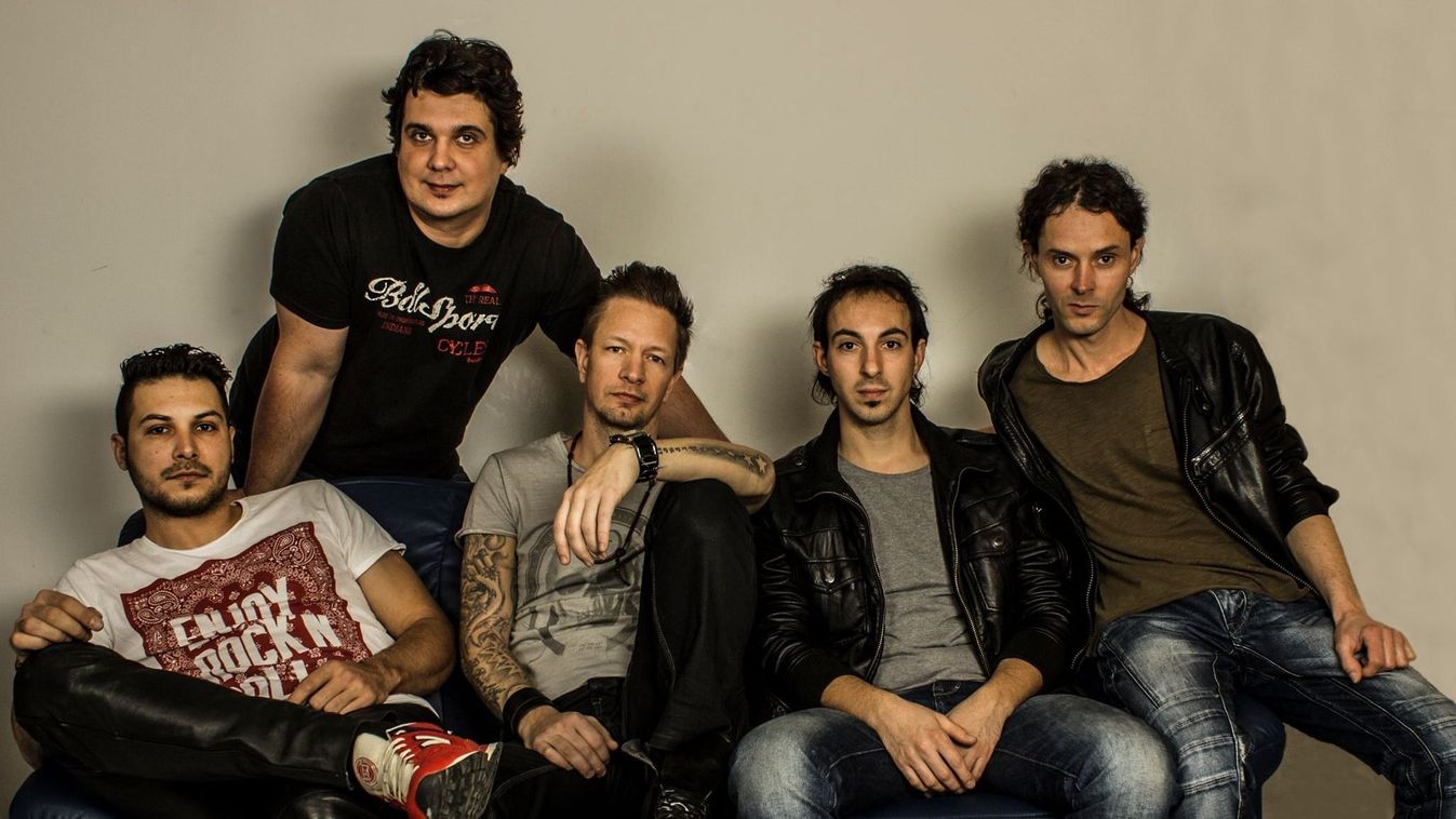 Visszatér a 2000 évek rockbandája, az Extazis