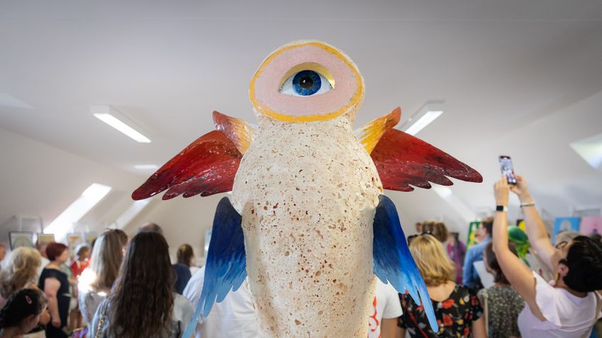 HEOL - A teremtő arcai címmel nyílt meg Rostás Bea és Andreja Jovic ...