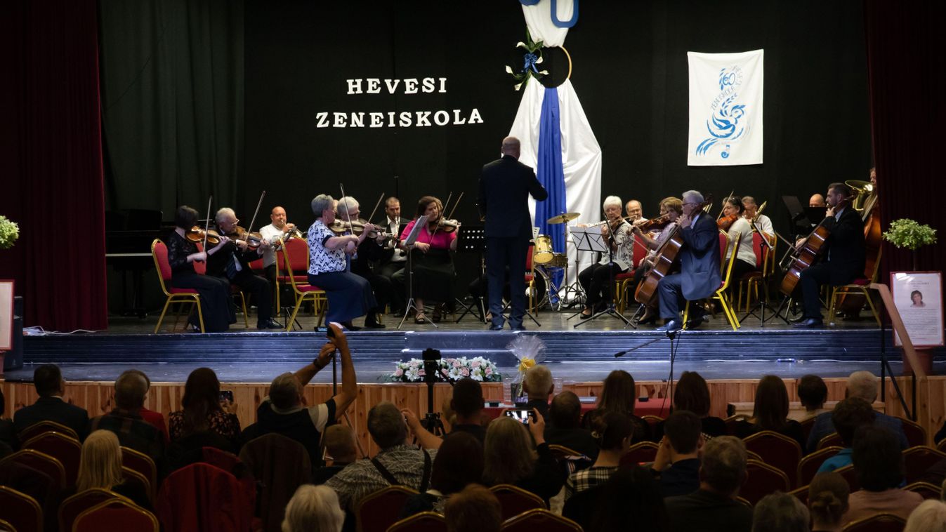 Hatvanadik születésnapját ünnepelte a hevesi zeneiskola