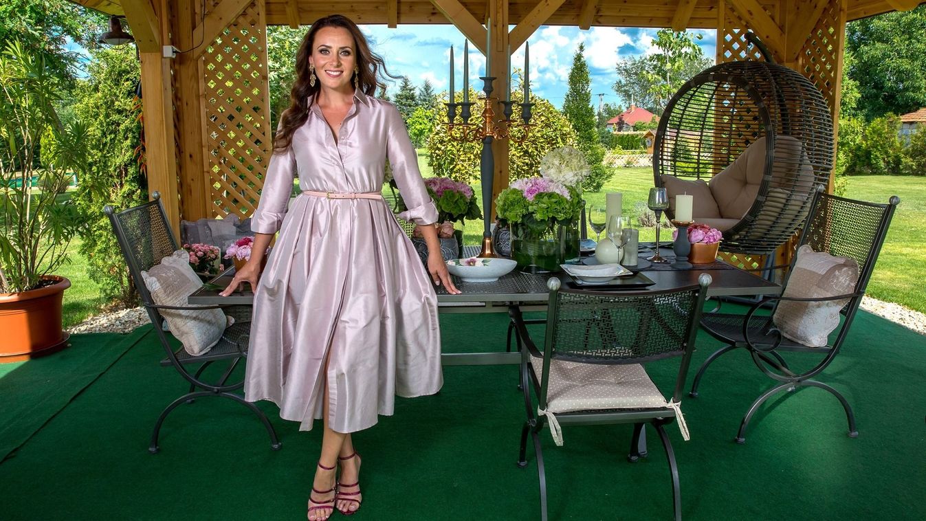 Csézy megmutatta hat hónapos kislányát