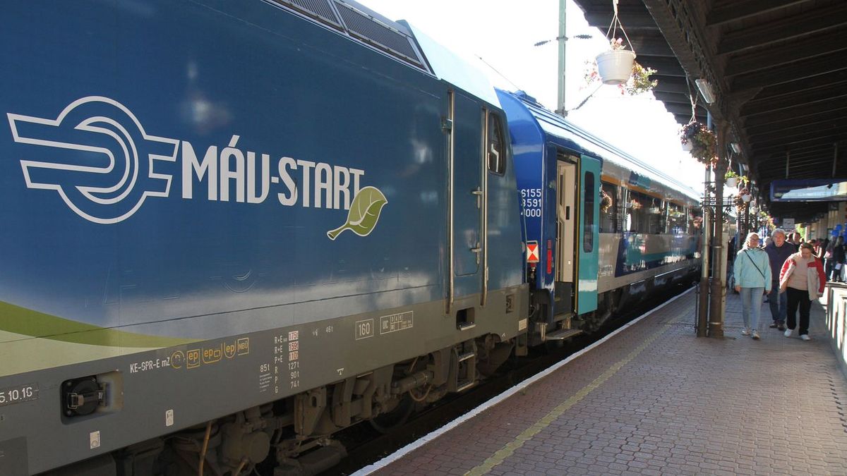 Több járat menetrendje módosul október közepén - részletezte a MÁV
