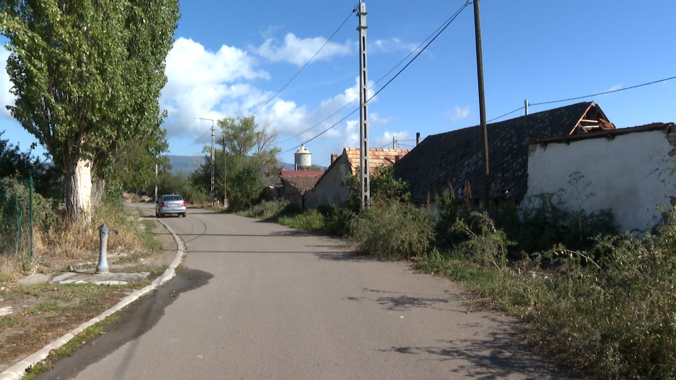 Duránda Féltéglával ütött a vádlott, a durándai verekedés sértettjét ...