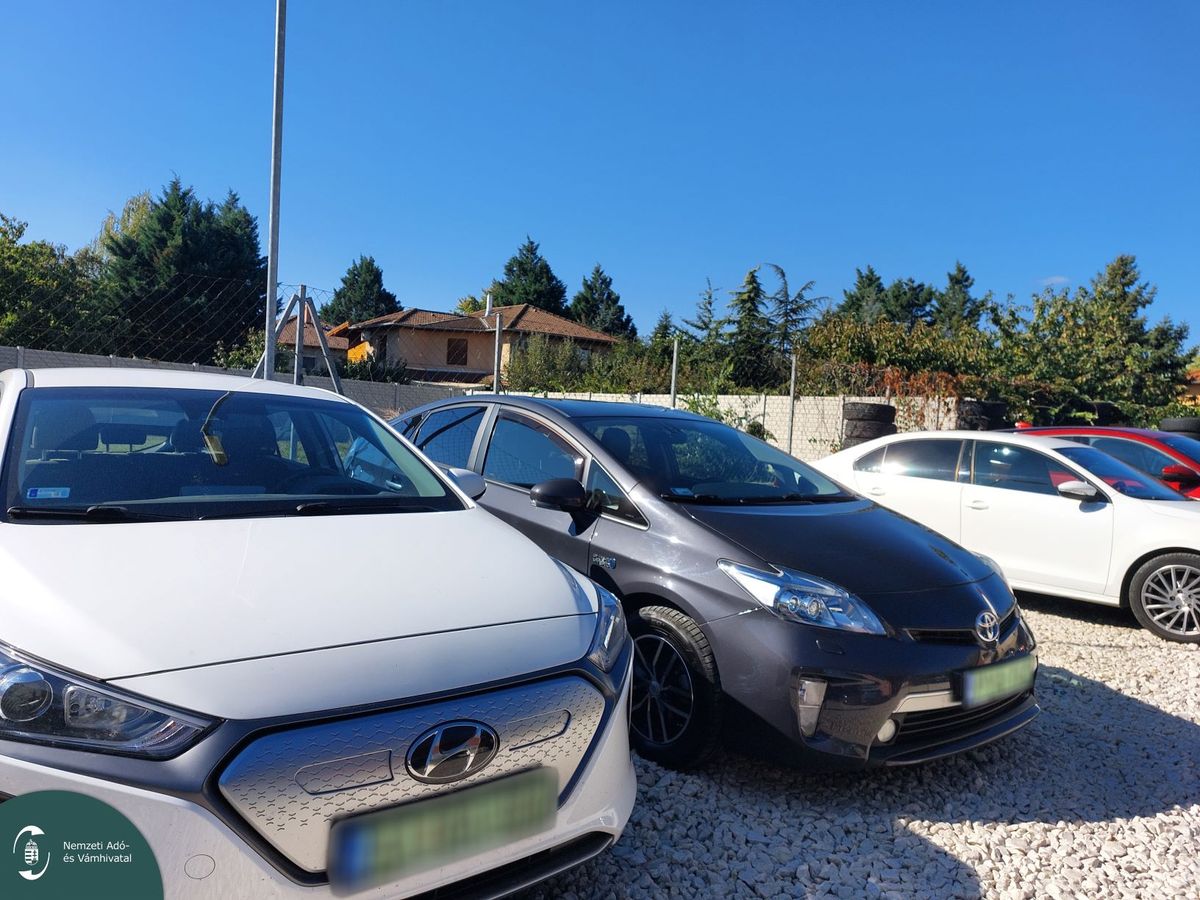 Használt autók piacára fordít nagyobb figyelmet a NAV