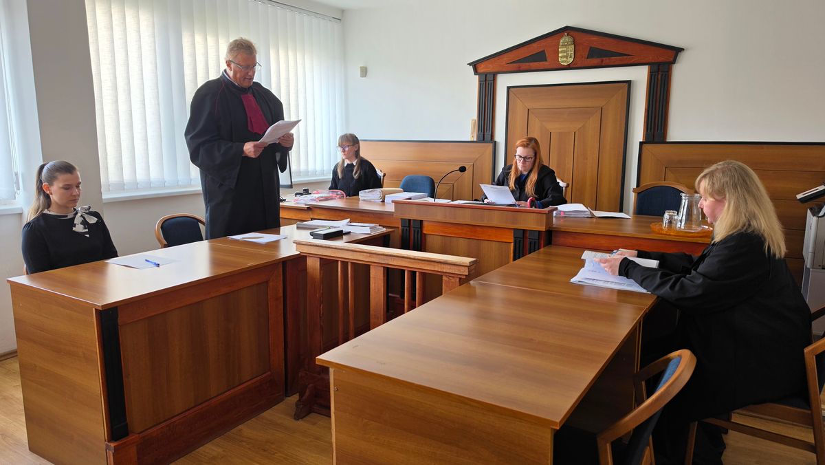 Előkészítő ülést tartottak: mozgásában korlátozott családtagon ...
