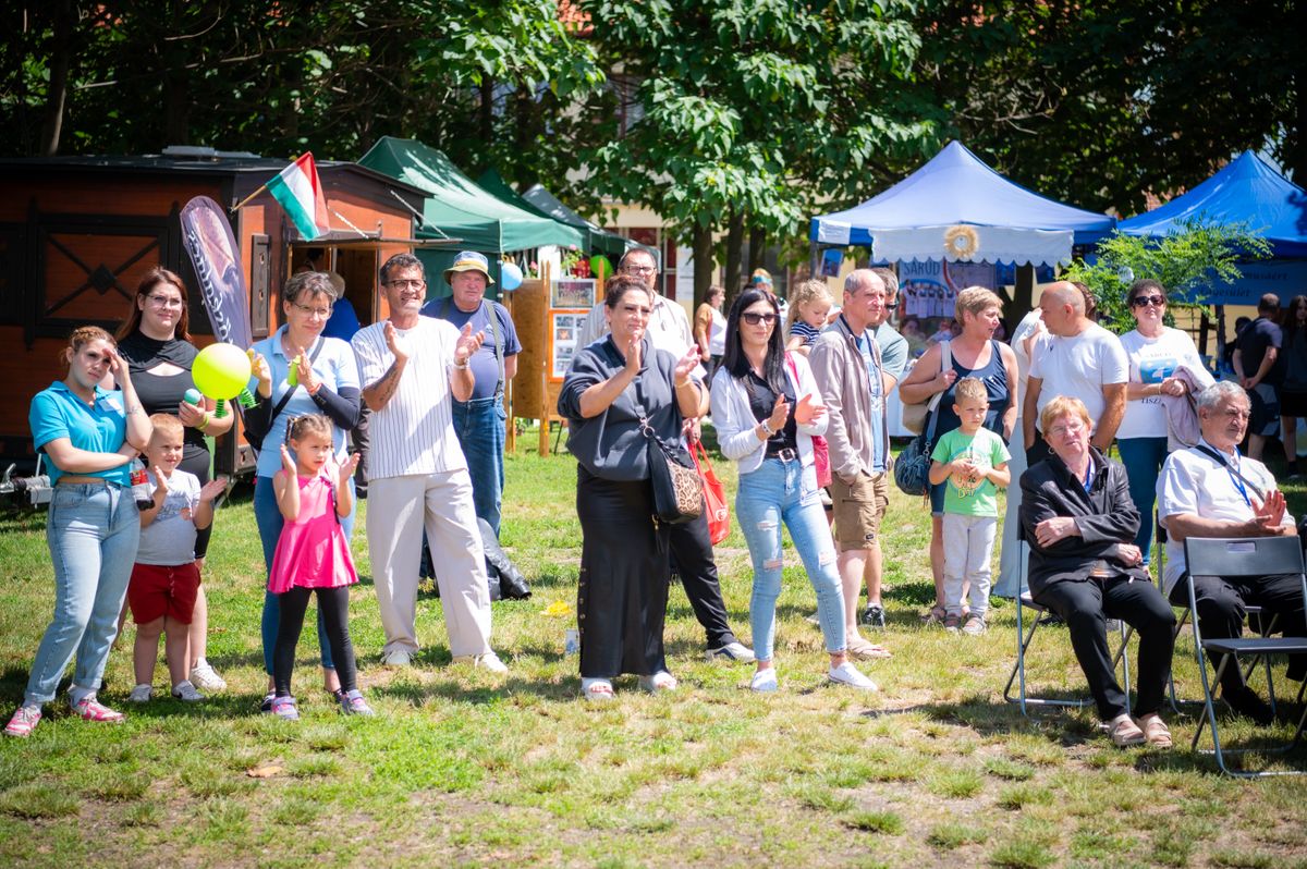 Kemencés Napok: Civil Expo-val kezdtek, s a Kemencés Napok volt a ...