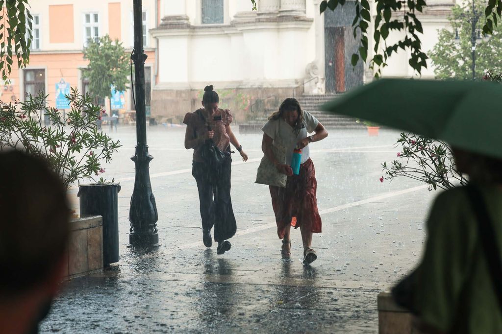 Így mosta el Egert a brutális vihar